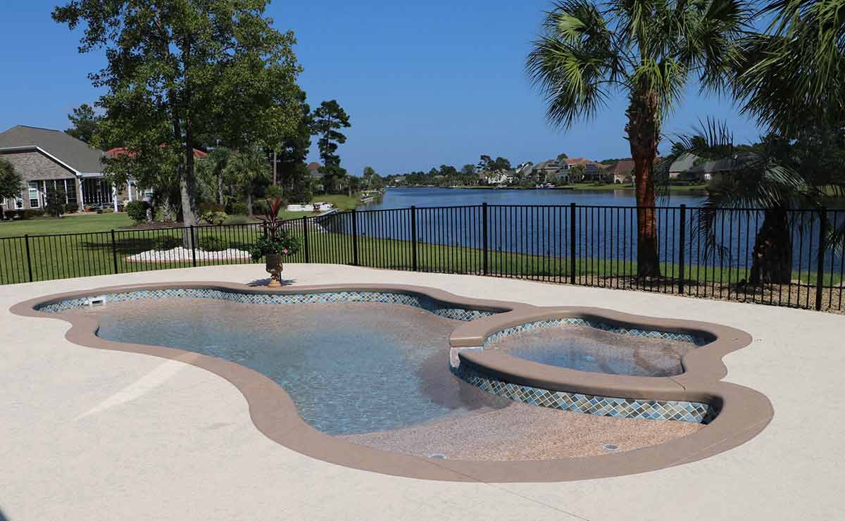 Cancun Deluxe - Latham Pools - CA