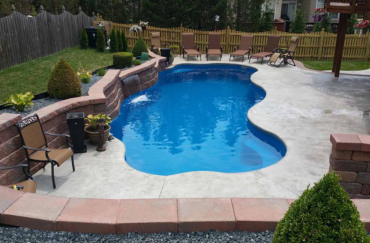 Coronado - Latham Pools - CA