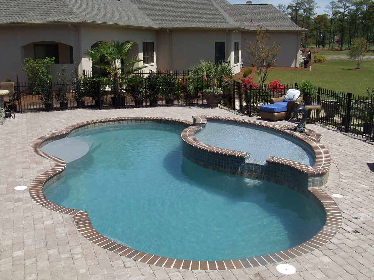 Gemini - Latham Pools - CA