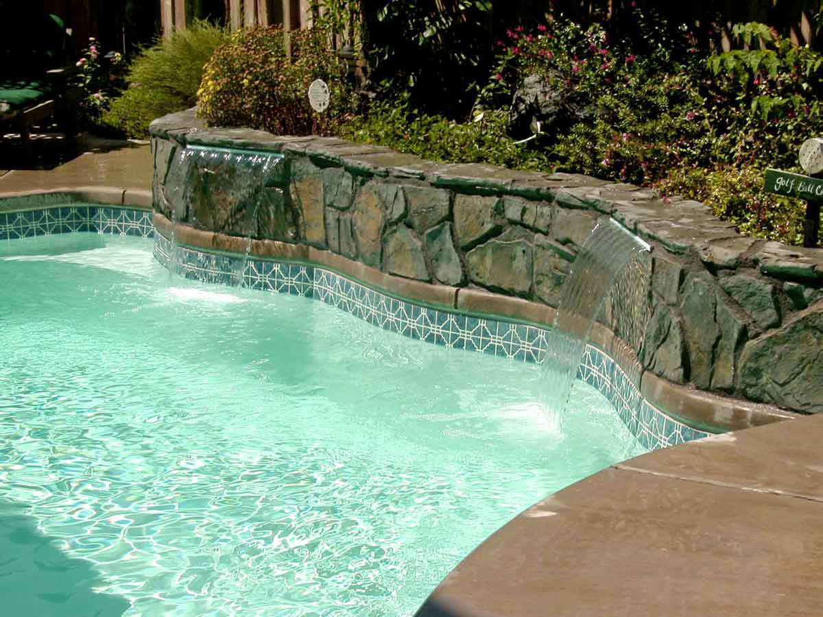 Key West 12' x 25' 7″ Model Pool | Latham Pool