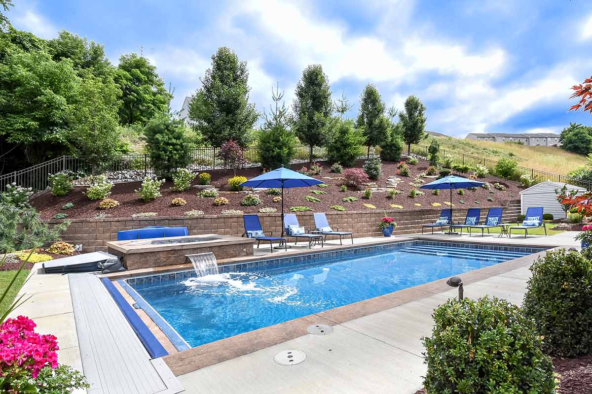 Lake Shore - Latham Pools - CA