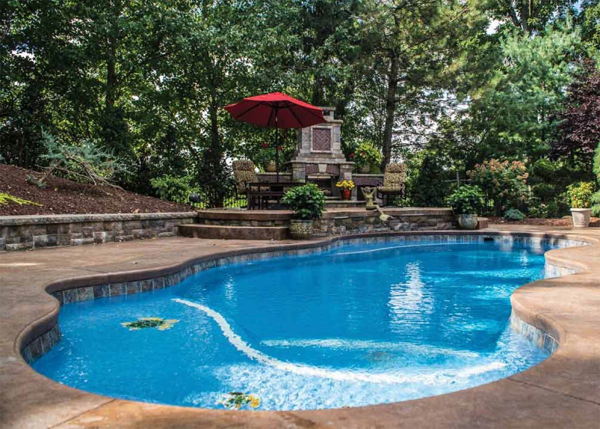 Freeform Shaped Pools - Latham Pools - CA