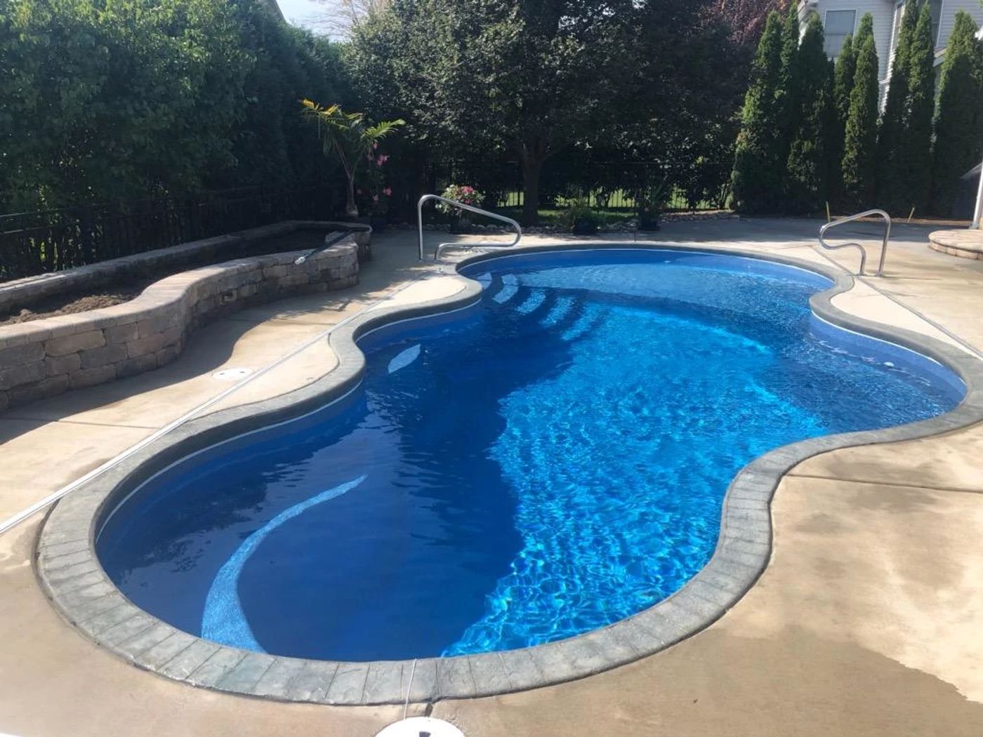Fiberglass Pool Features - Latham Pools - CA
