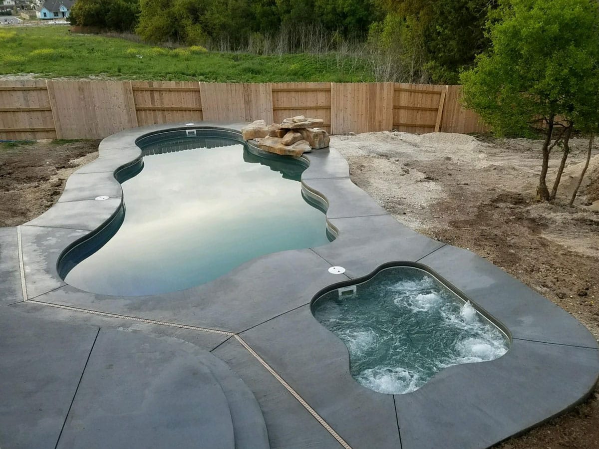 Regal - Latham Pools - CA