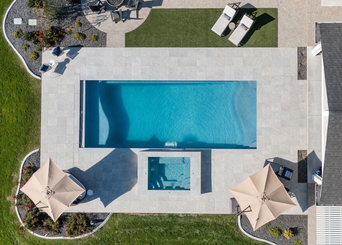 Royal Spillover - Latham Pools - CA